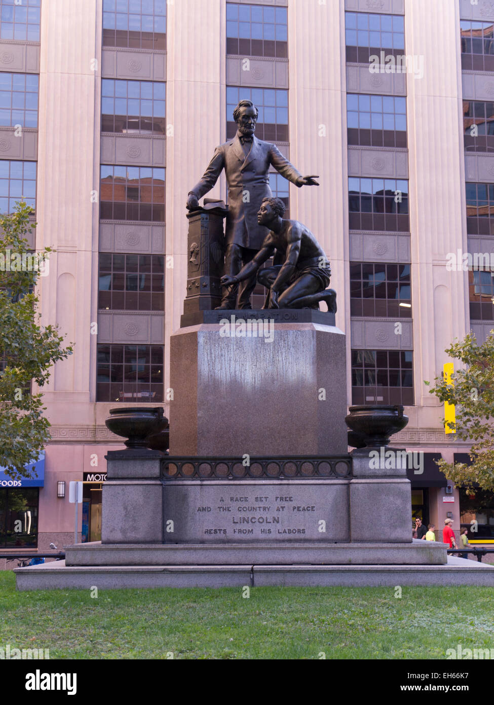 Lincoln Square - Boston Stock Photo - Alamy