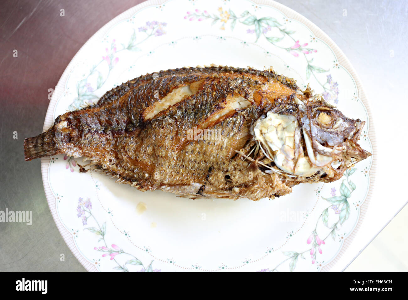 Make a fried fish hi-res stock photography and images - Alamy