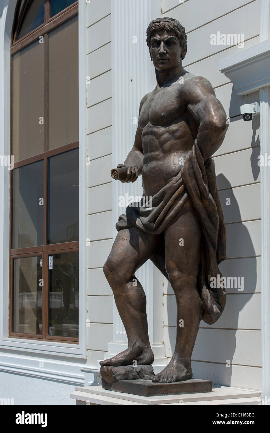 Crixus Statue