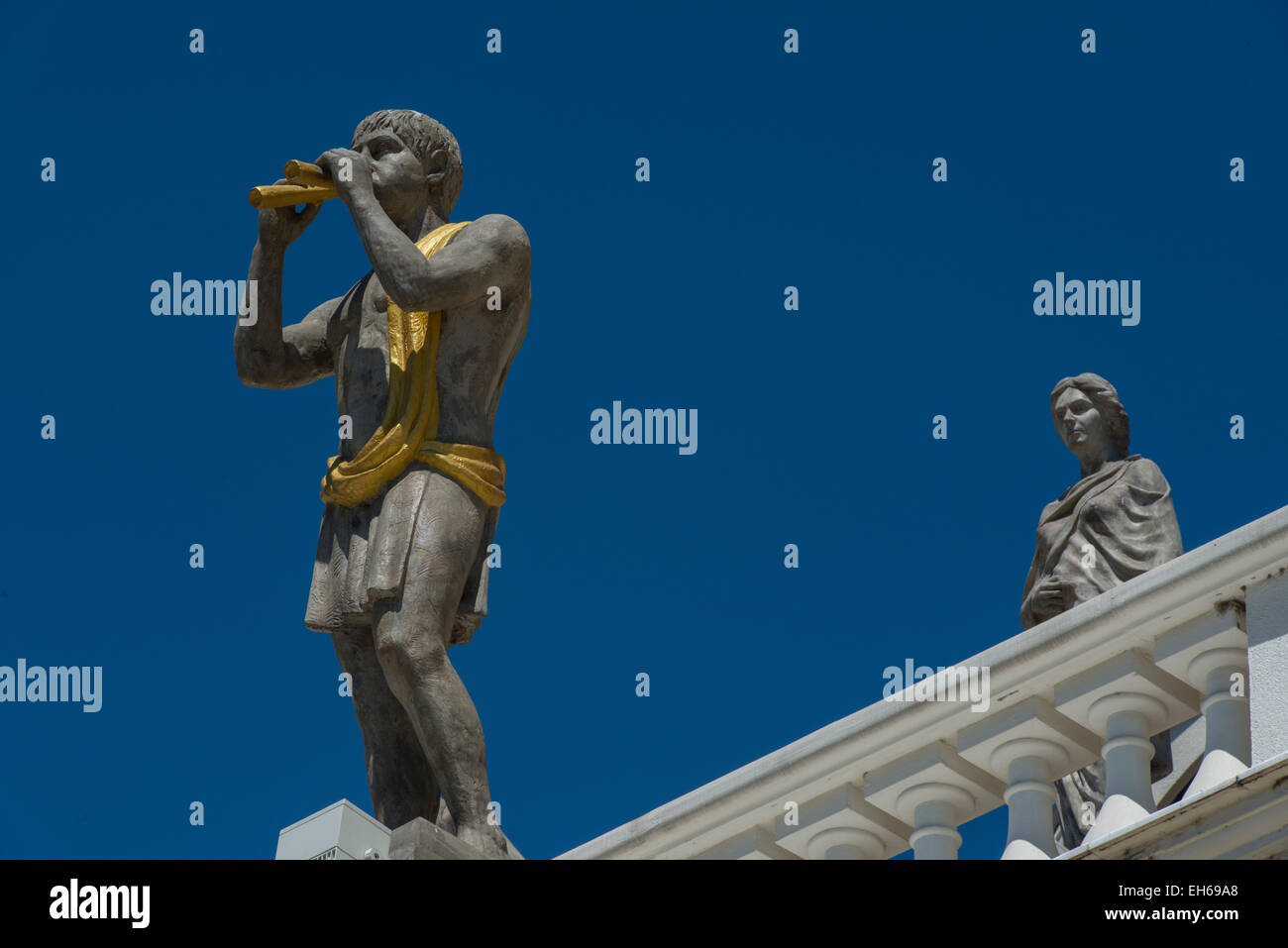 Statues on macedonian national theatres roof hi-res stock photography ...