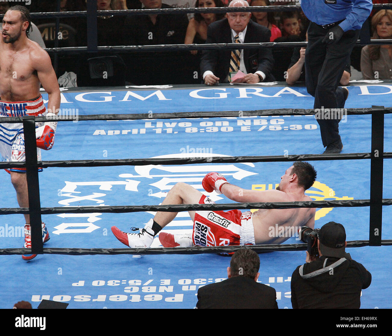 Las Vegas, Nevada, USA. 7th Mar, 2015. Boxer Keith Thurman hits boxer ...