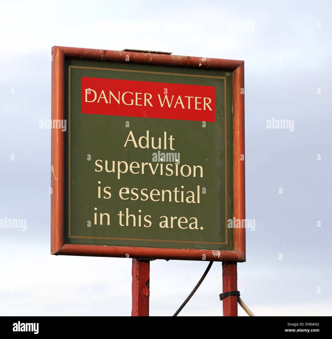 Danger deep water sign signs hi-res stock photography and images - Alamy