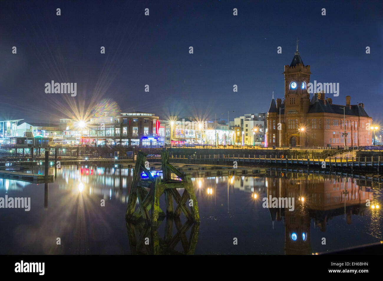 Cardiff Bay at night Stock Photo - Alamy