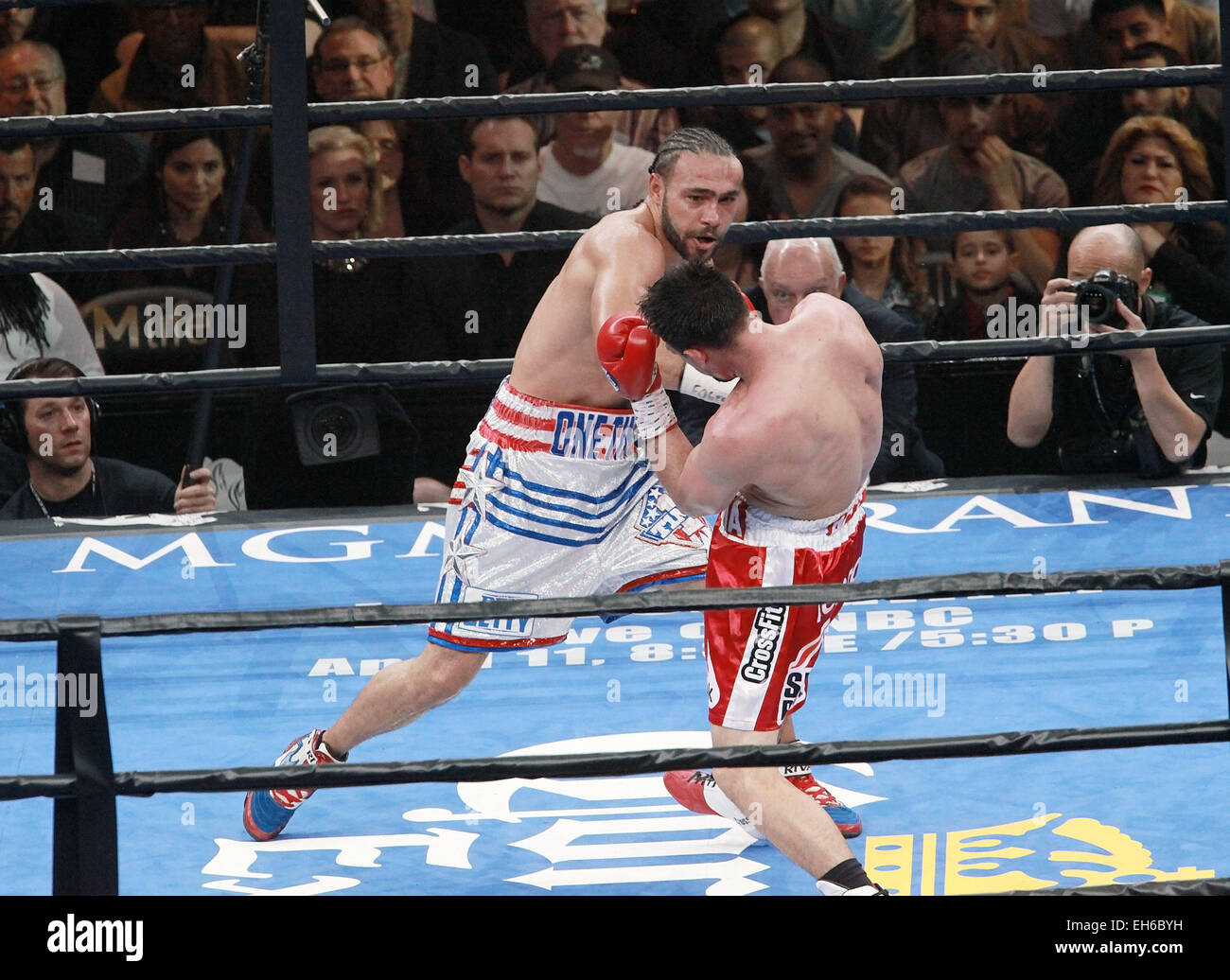 March 8, 2015 - Las Vegas, Nevada, United States - Boxers Keith Thurman ...