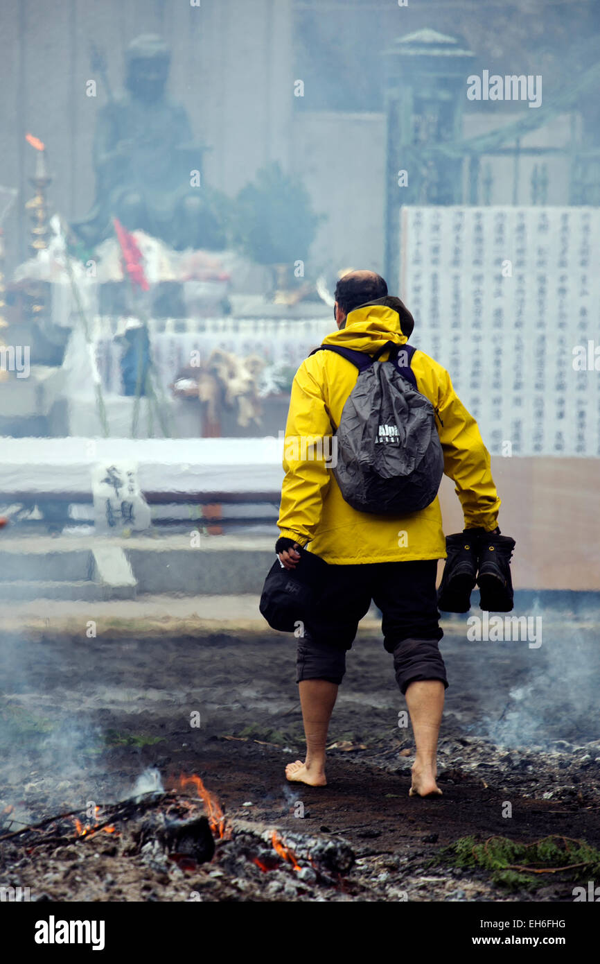 Man walking through fire hi-res stock photography and images - Alamy