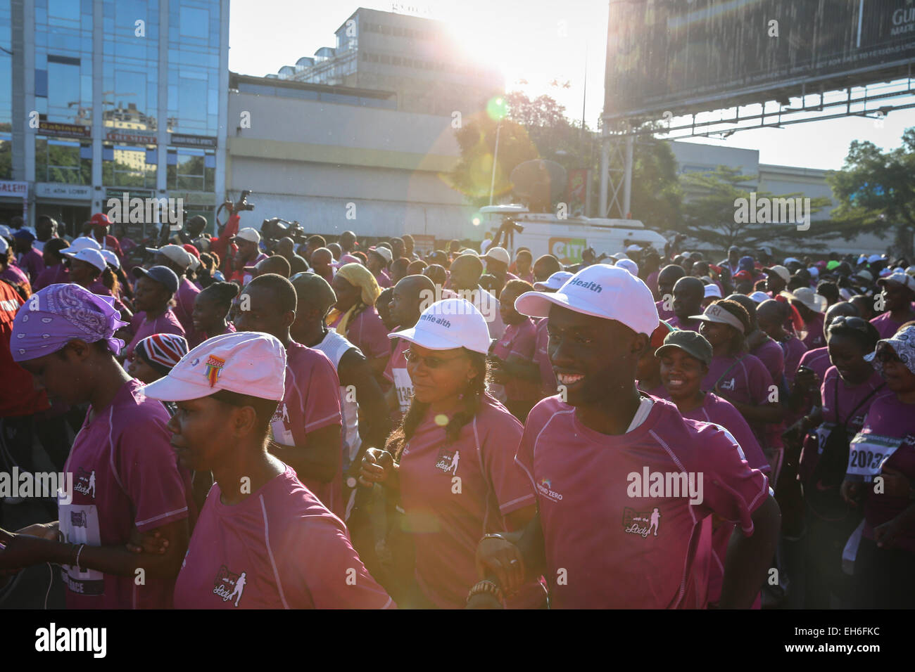Nairobi, Kenya. 8th Mar, 2015. Runners comepte during the Half Marathon ...