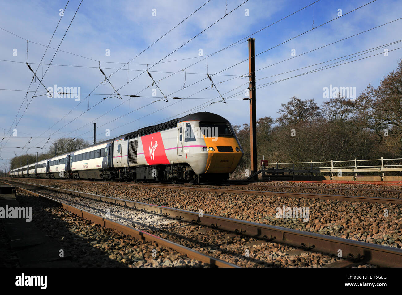 Virgin trains east coast hst hi-res stock photography and images - Alamy