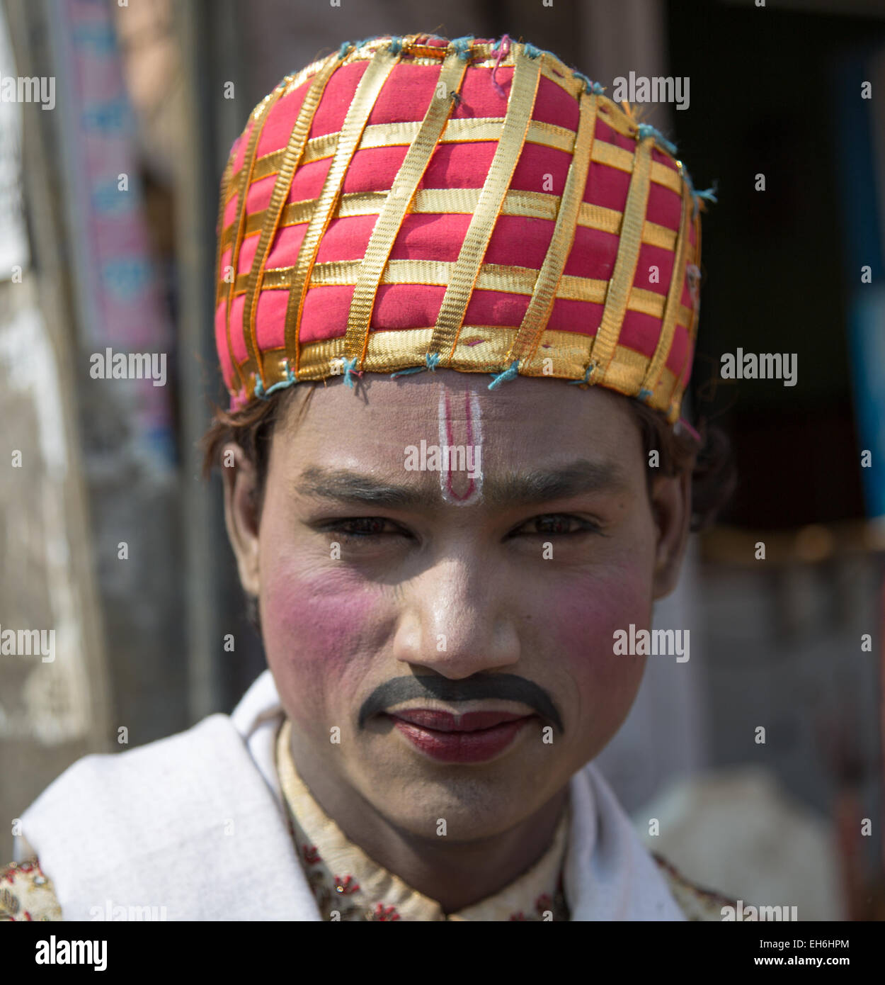 Man with bindi hi-res stock photography and images - Alamy