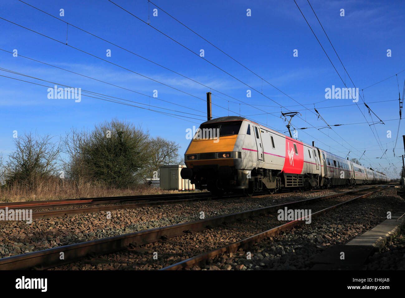 Class 91 electric engine hi-res stock photography and images - Alamy