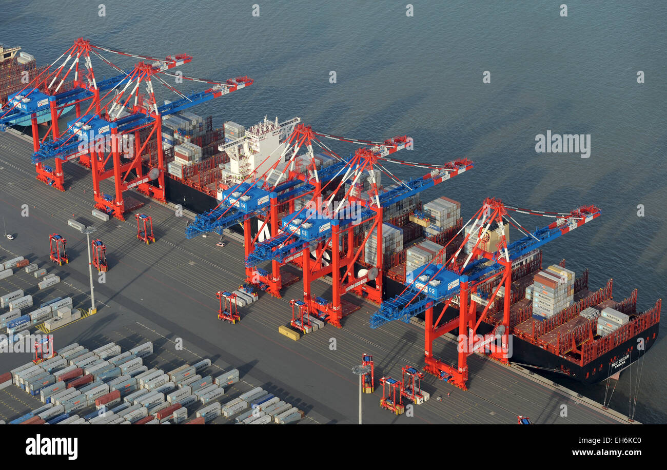 Worlds largest containership hi-res stock photography and images - Alamy