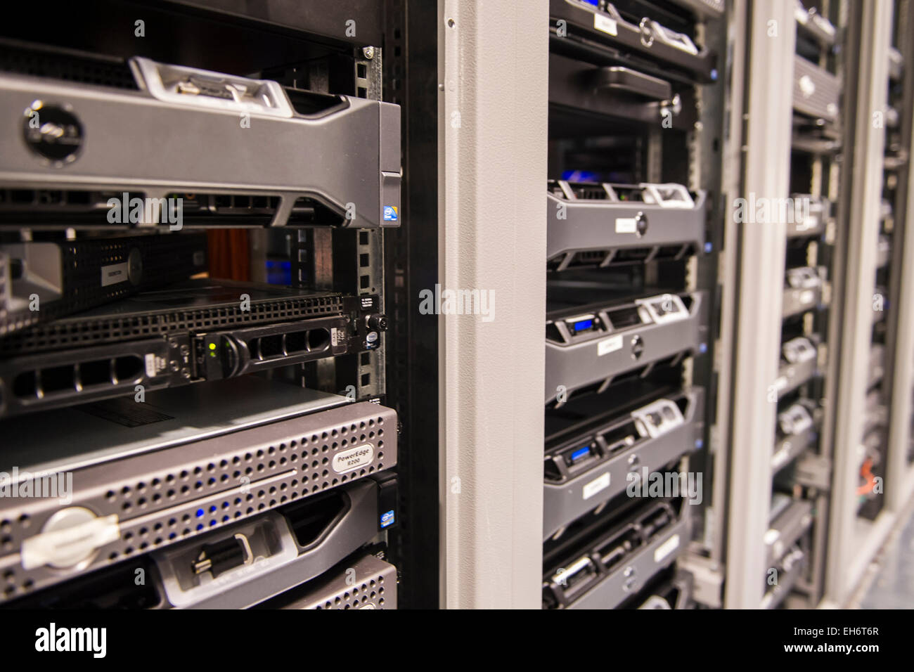 Complex wiring hi-res stock photography and images - Alamy