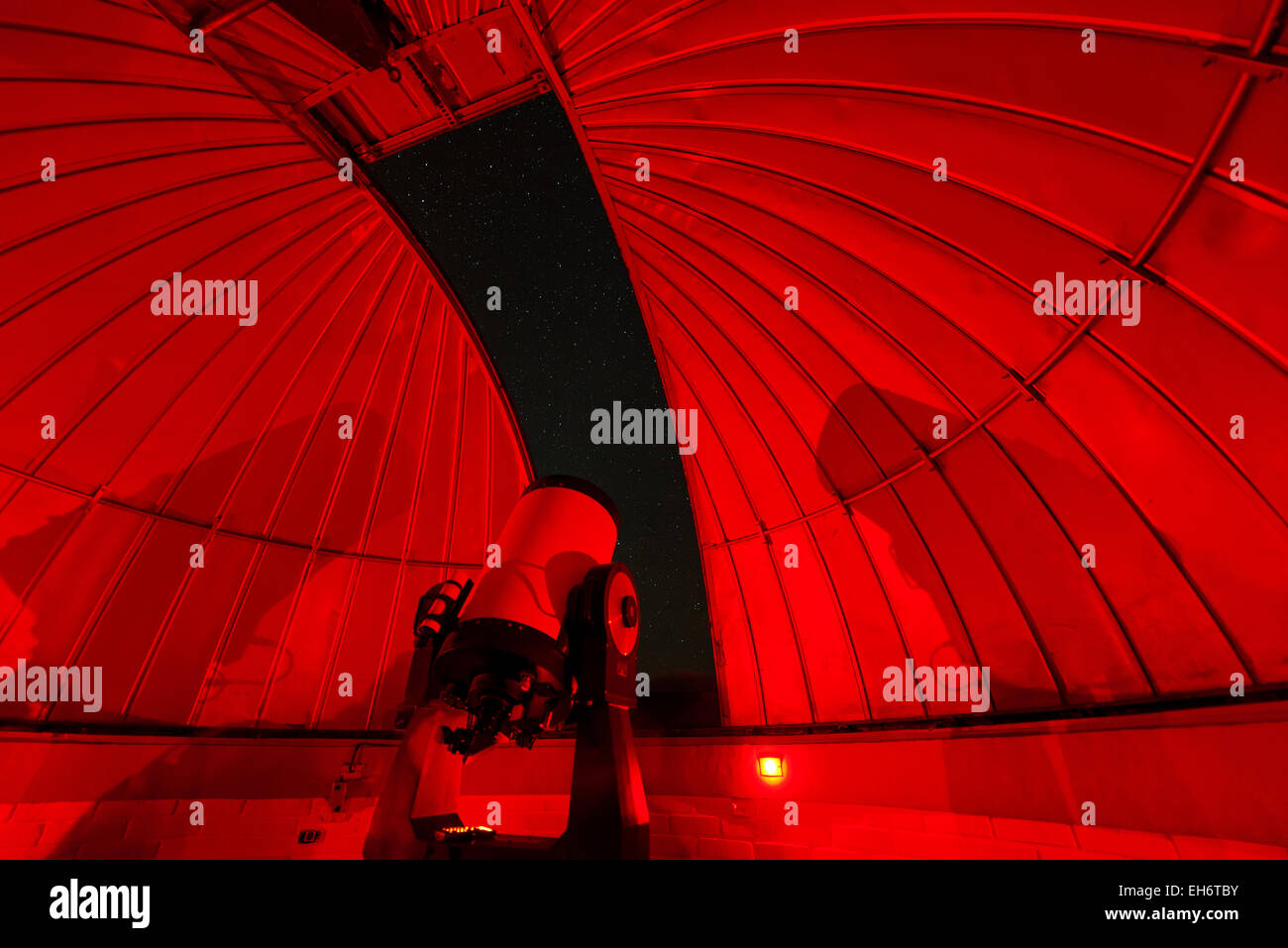 Red sky chile observatory hi-res stock photography and images - Alamy