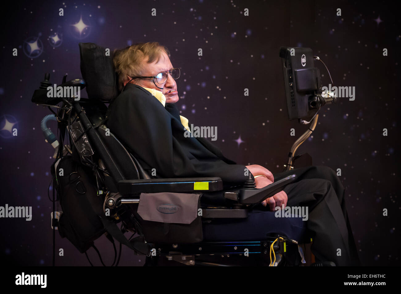 Stephen hawking hi-res stock photography and images - Alamy