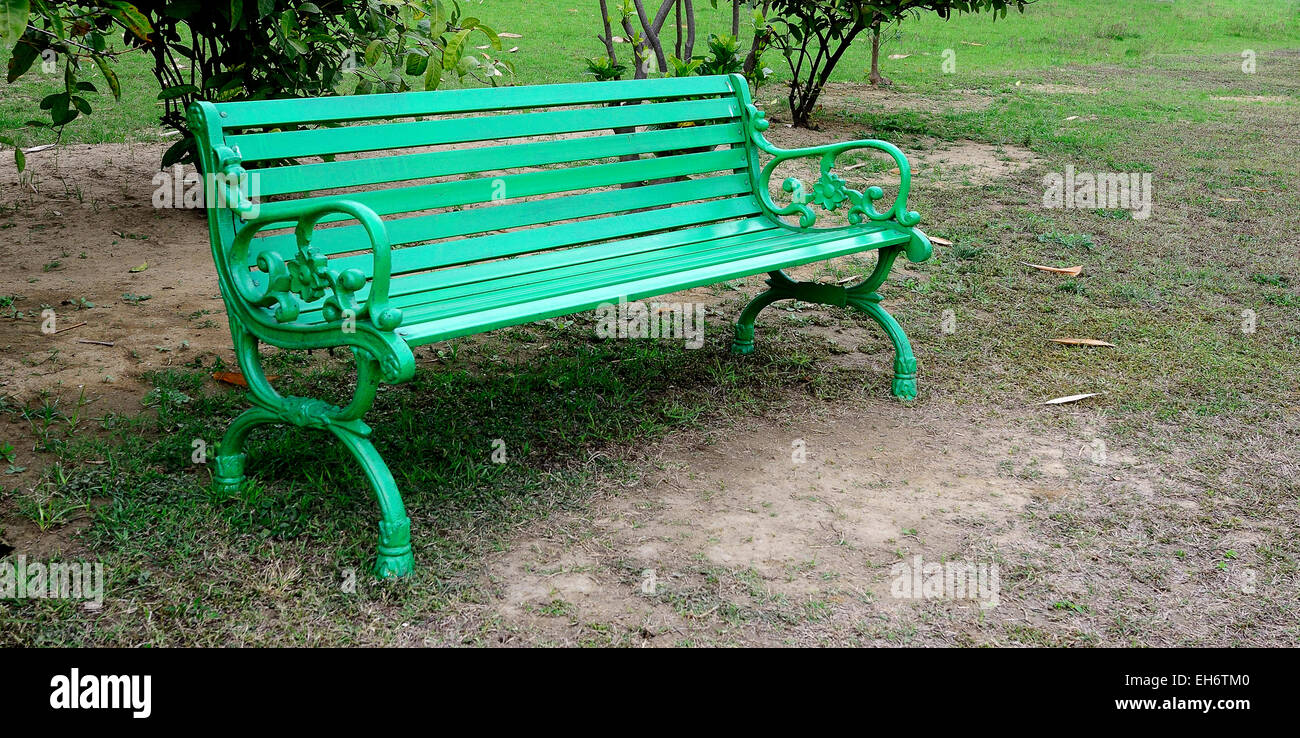 Bench chair park seat High Resolution Stock Photography and Images - Alamy