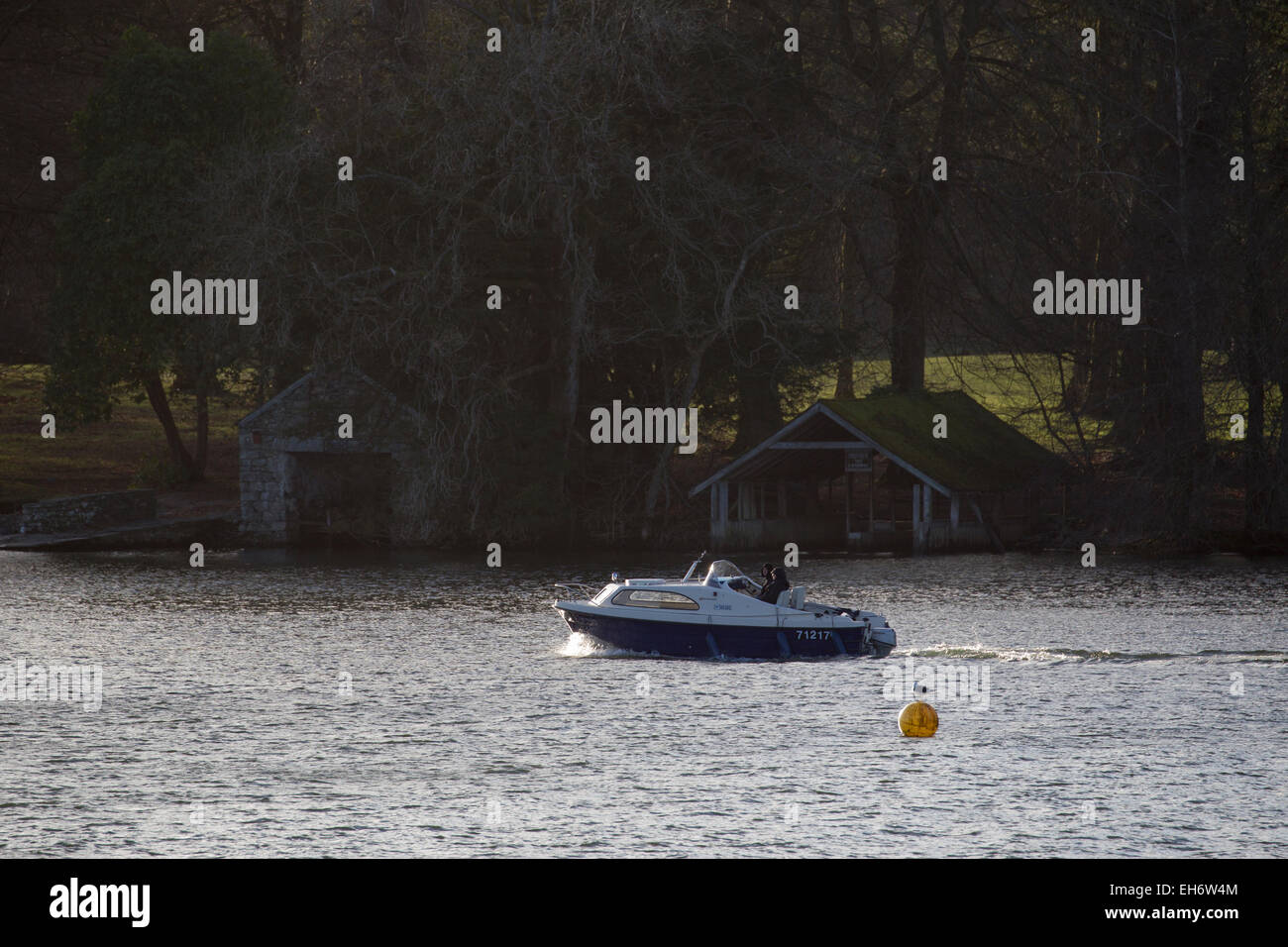 Lake Windermere, Cumbria, UK. 08th Mar, 2015. UK Weather: Cold and ...
