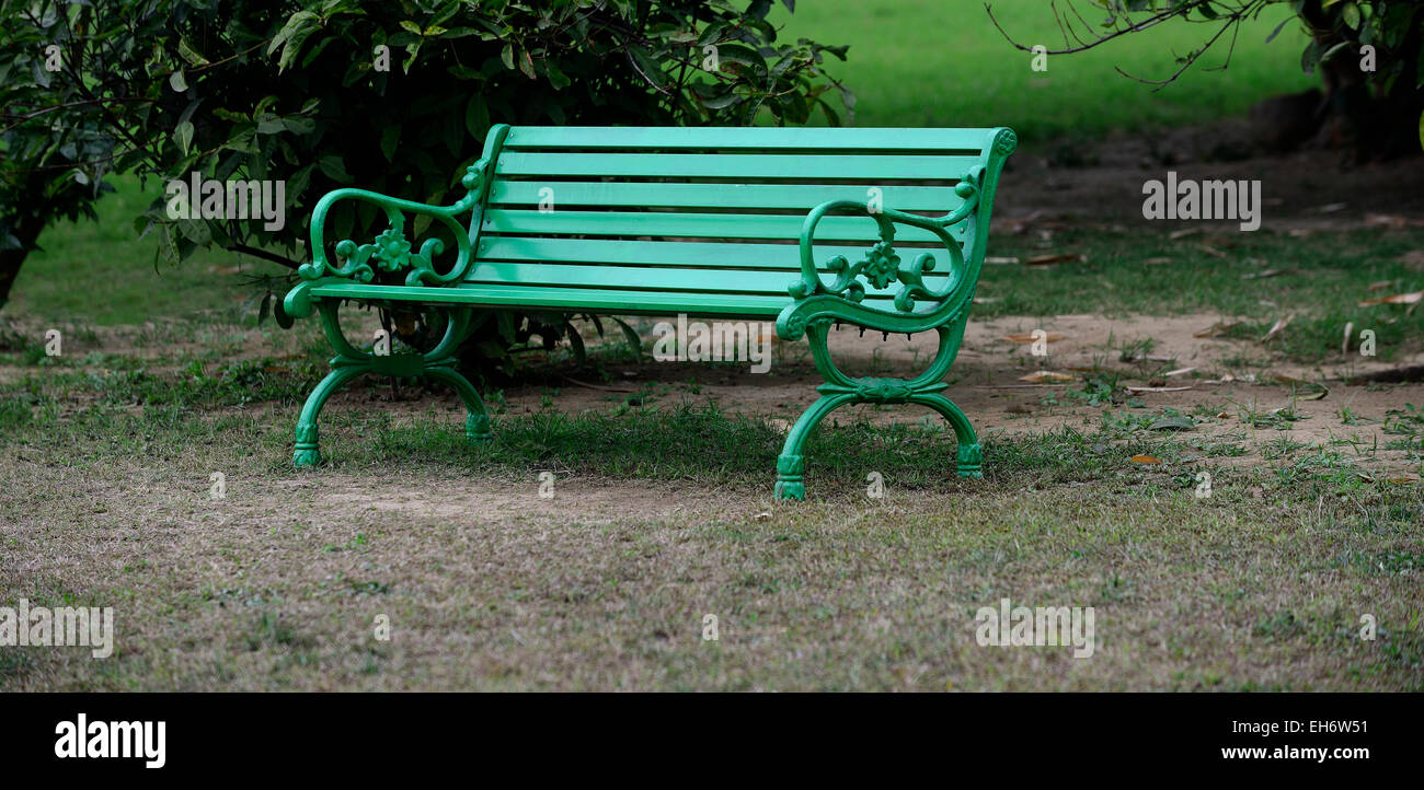 Lush green open space hi-res stock photography and images - Alamy