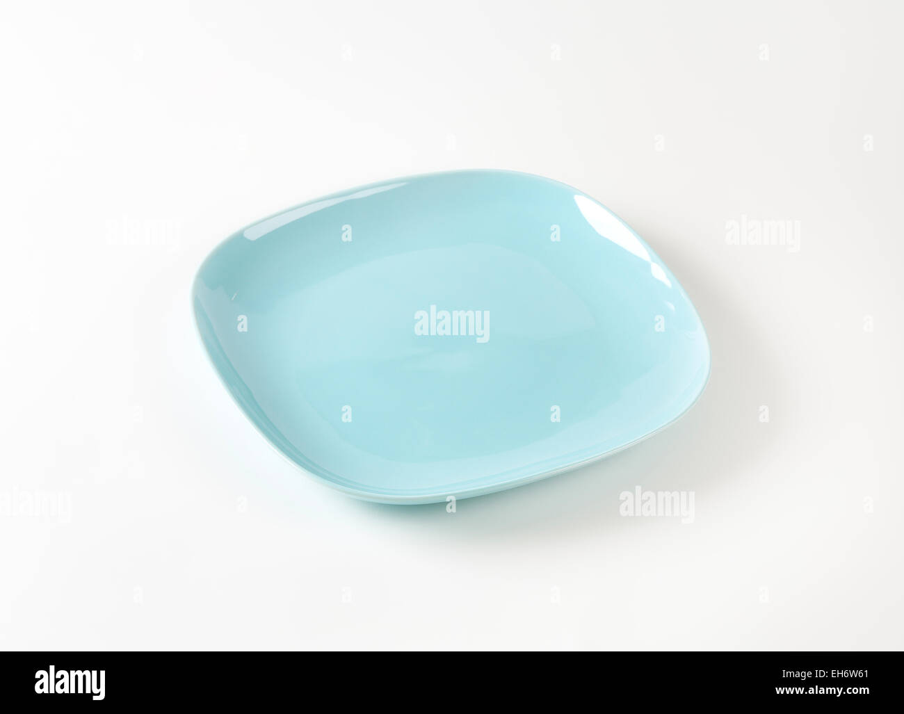 Blue porcelain hi-res stock photography and images - Alamy