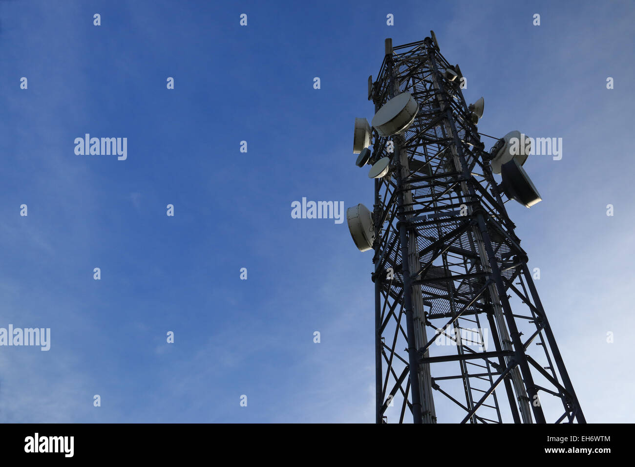 High frequency communications hi-res stock photography and images - Alamy