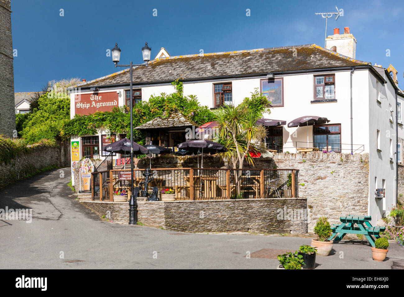 Mortehoe village, The Ship Aground pub near Woolacombe, North Devon ...