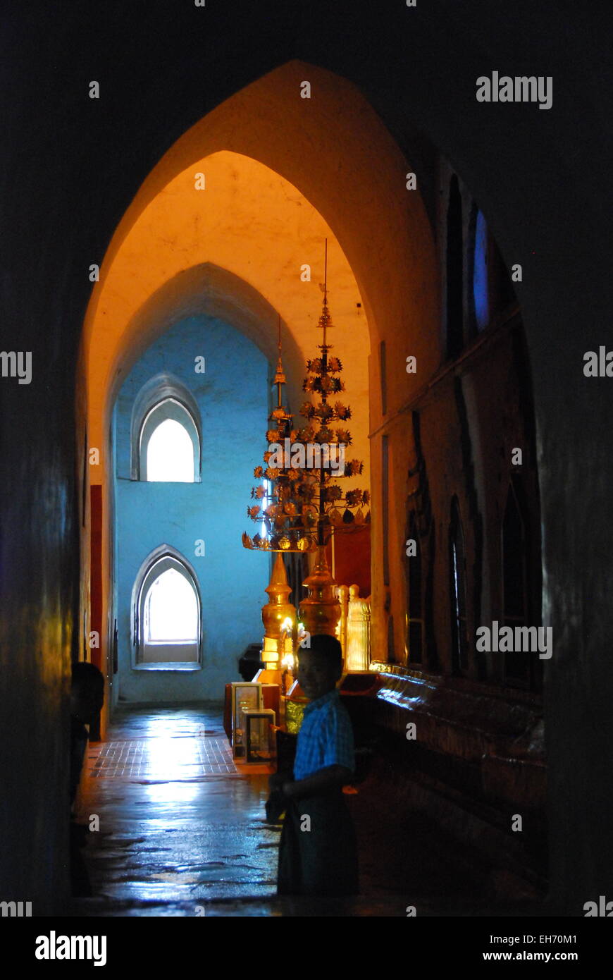 Inside Ananda Temple, Bagan Stock Photo - Alamy