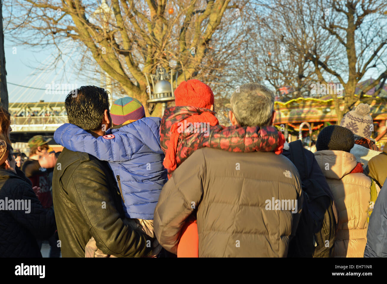 Onlookers Stock Photos & Onlookers Stock Images - Alamy
