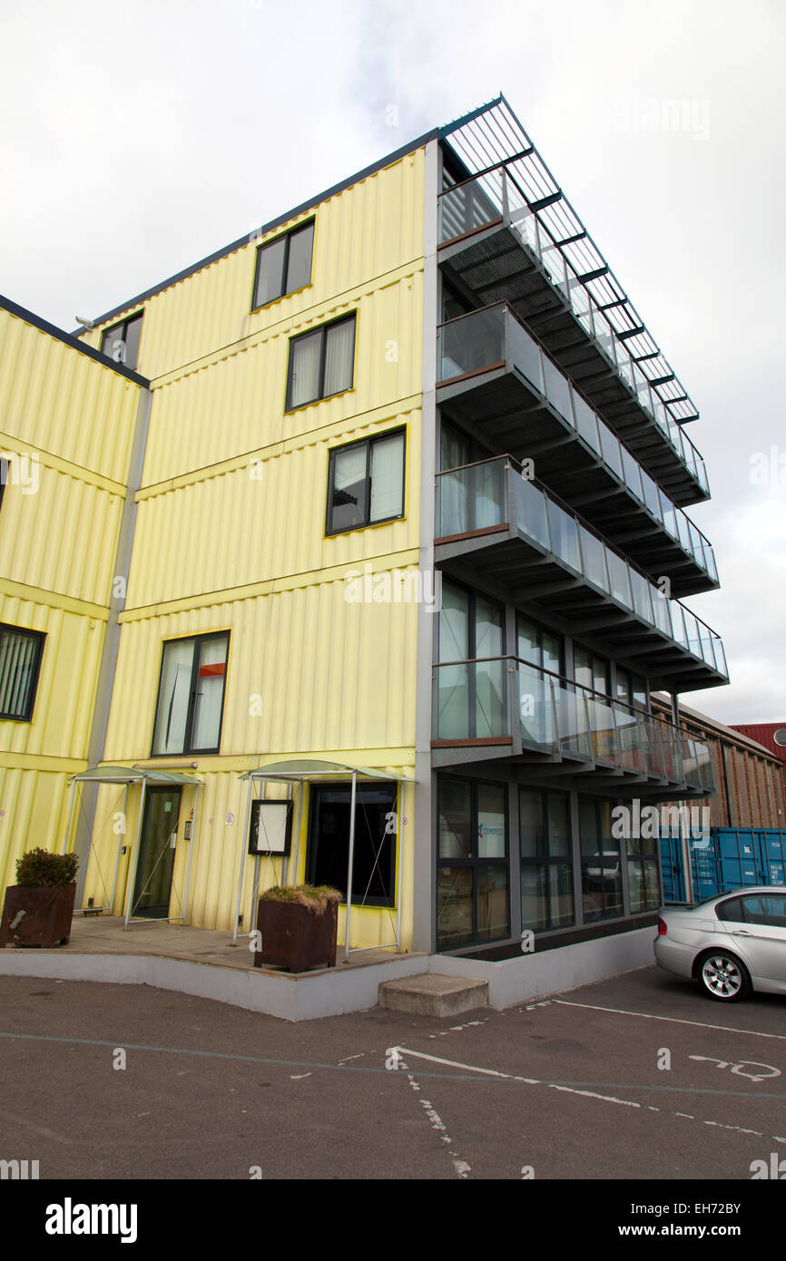 Shipping container homes hi-res stock photography and images - Alamy