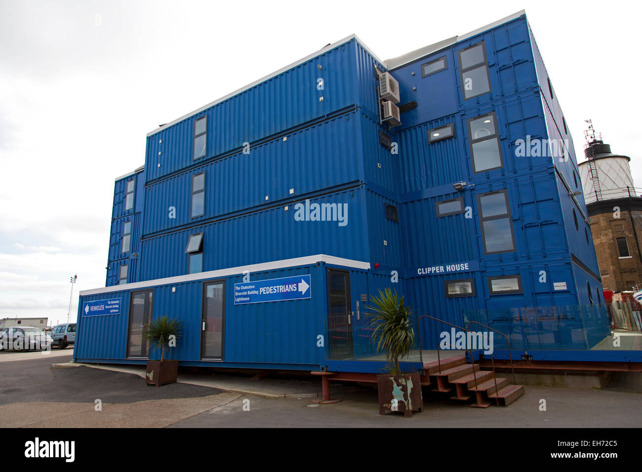 Shipping container homes hi-res stock photography and images - Alamy
