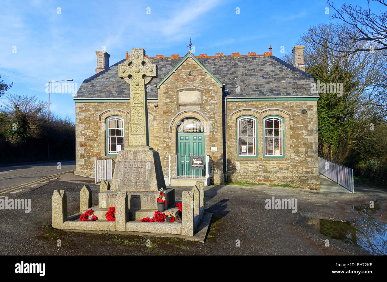 Village hall hi-res stock photography and images - Alamy