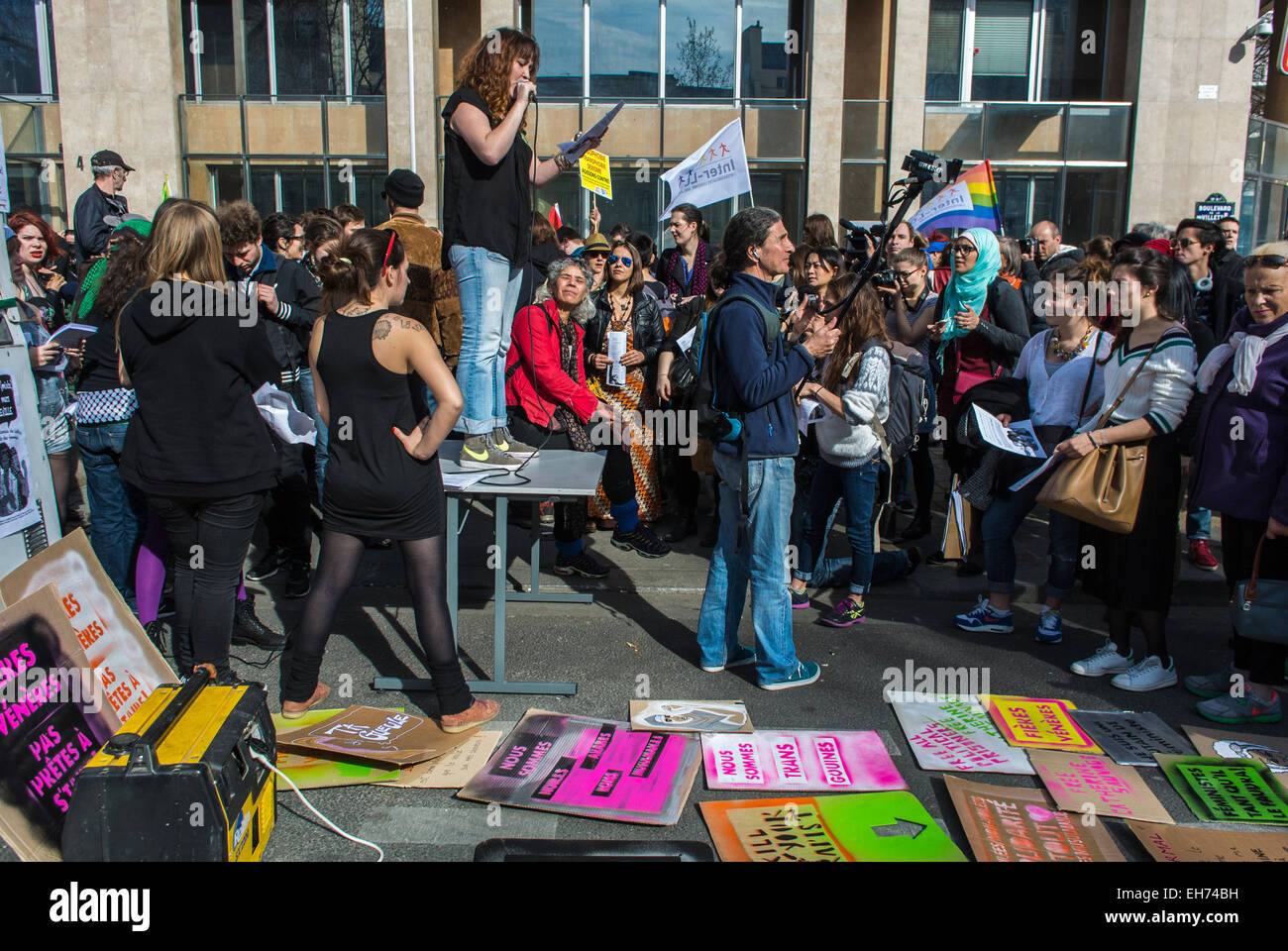 Paris, France. 8th March, French Feminists Groups 8 March in ...