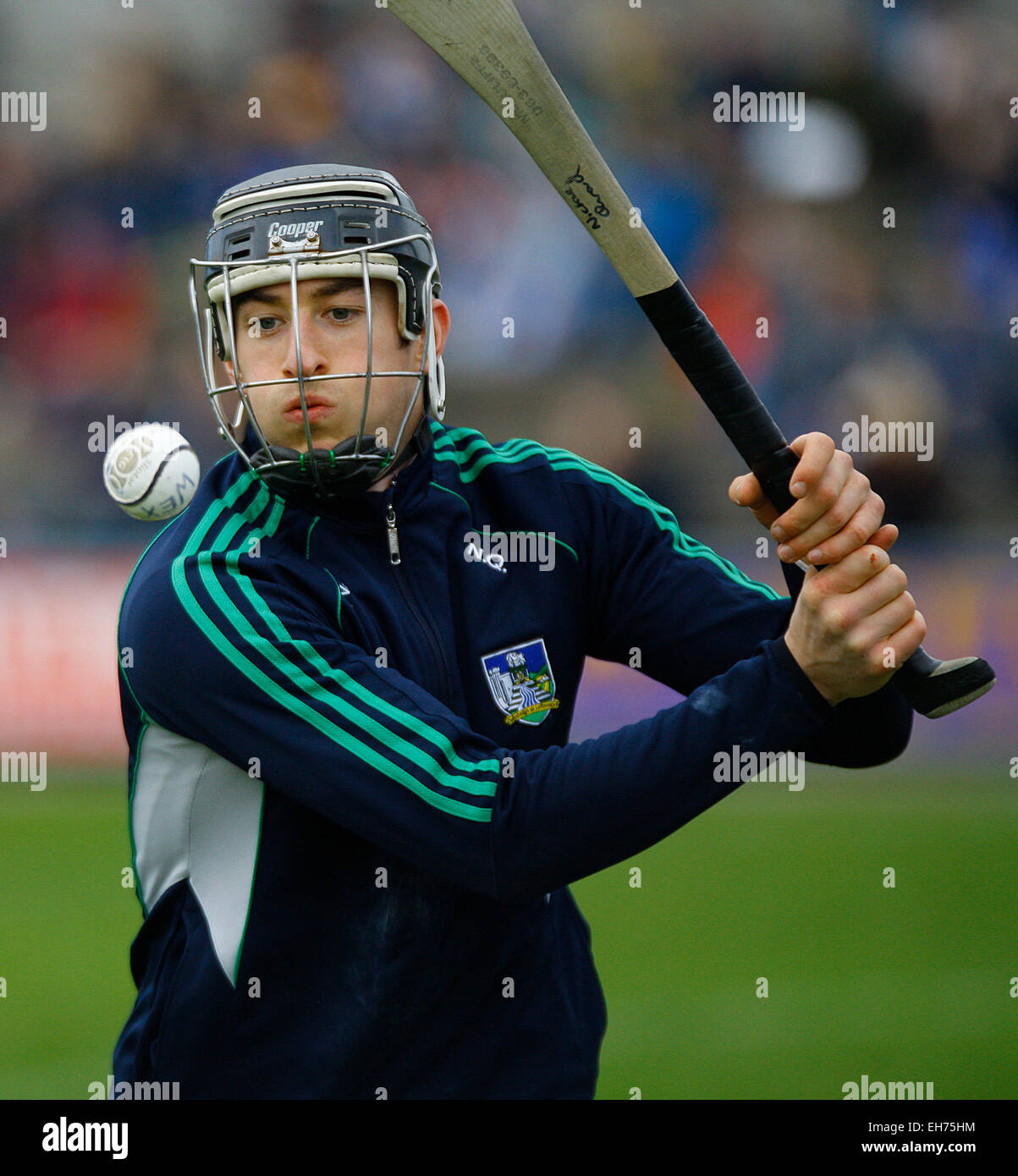 Limerick gaa hi-res stock photography and images - Alamy