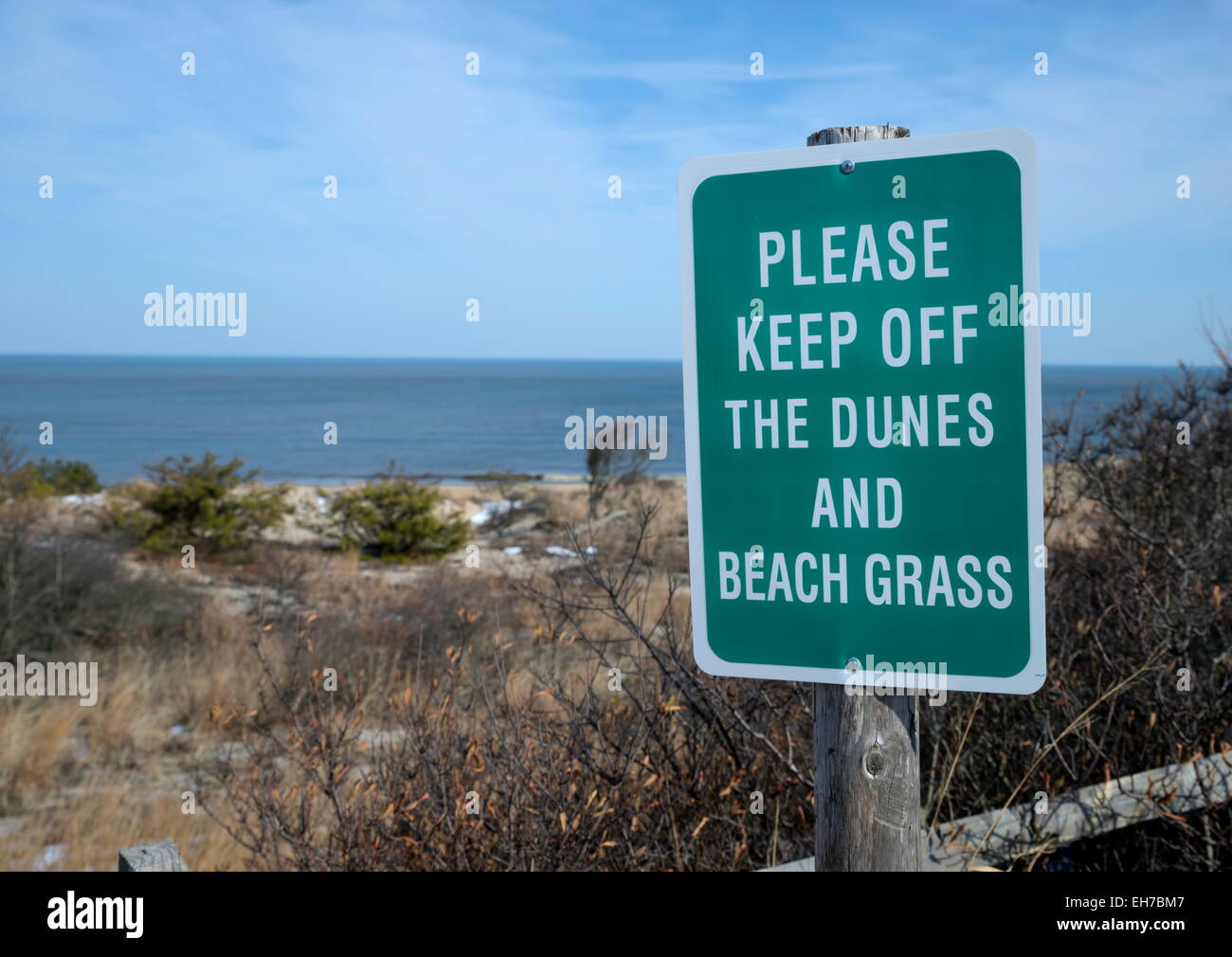 Beach signage hi-res stock photography and images - Alamy