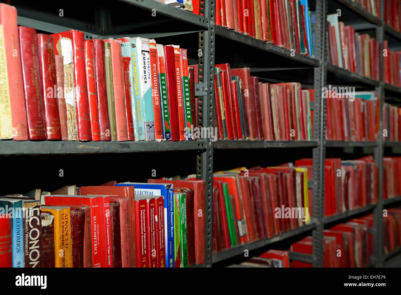 Old book store india hi-res stock photography and images - Alamy