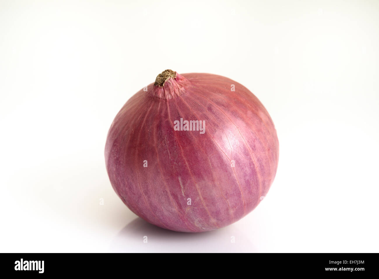Red onion onion hi-res stock photography and images - Alamy