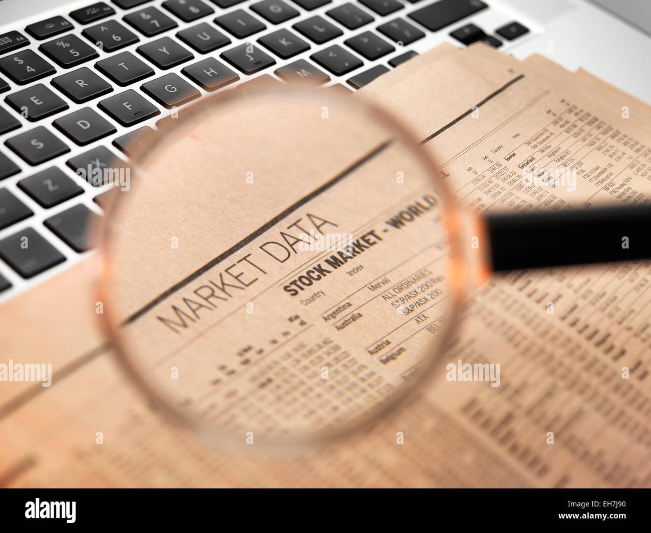 Stock market figures hi-res stock photography and images - Alamy