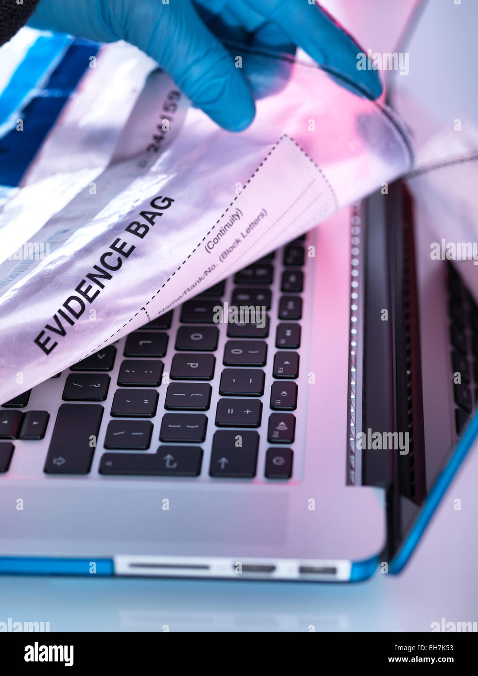 Computer forensic hi-res stock photography and images - Alamy