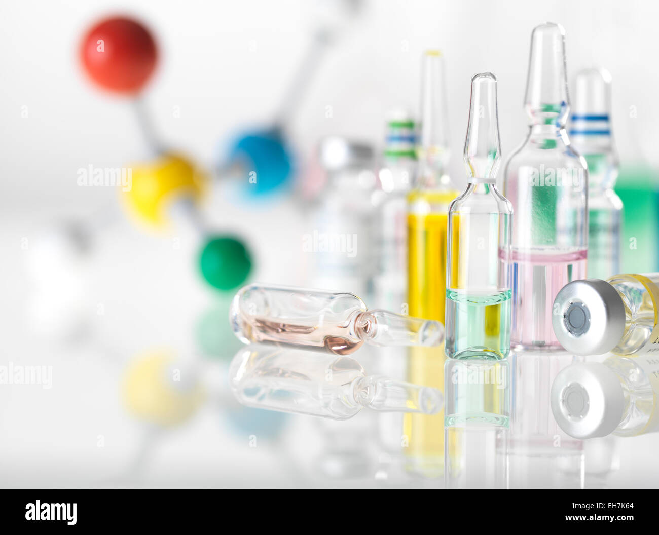 Pharmaceutical research hi-res stock photography and images - Alamy
