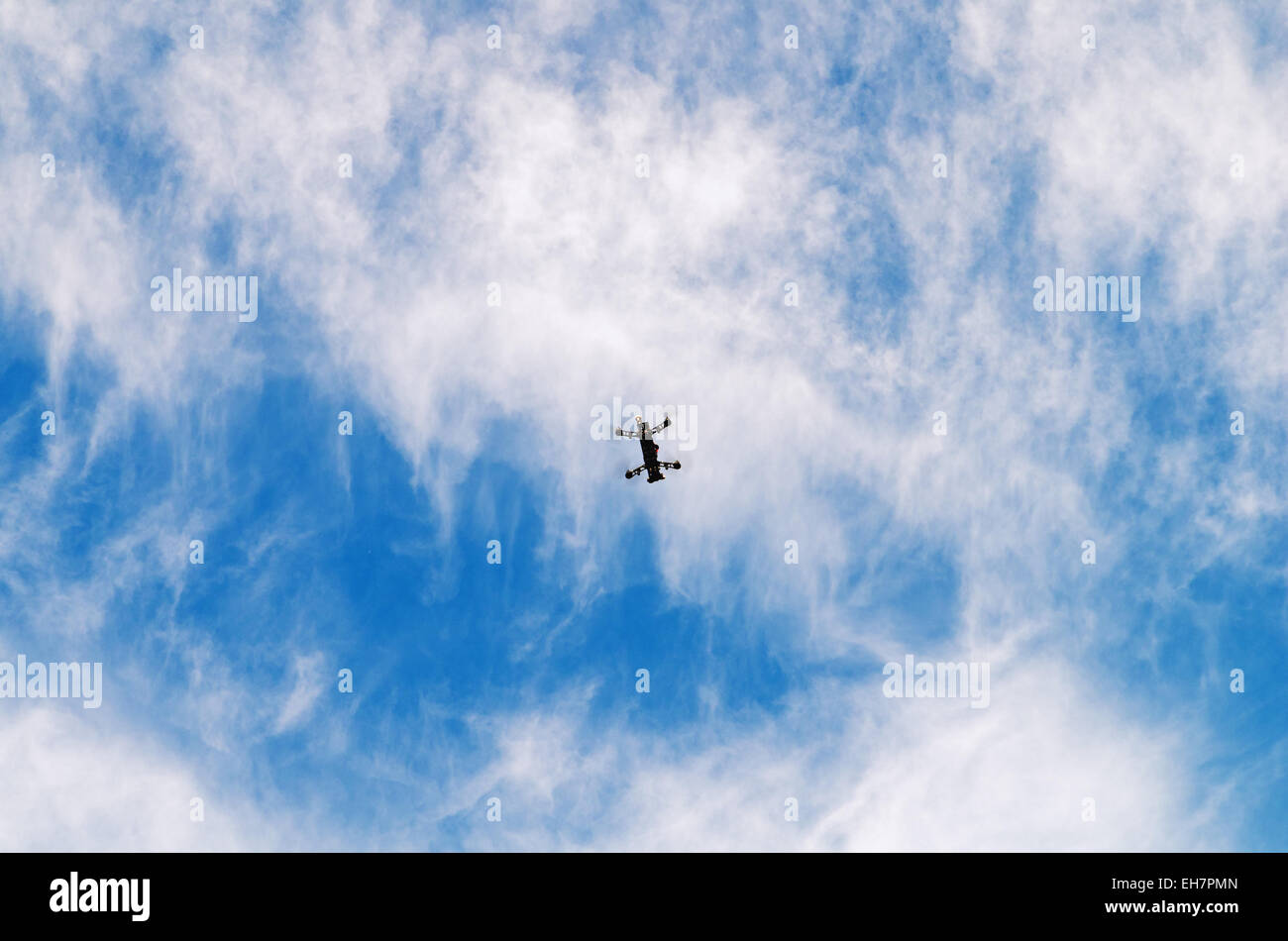 Military drone in wire hi-res stock photography and images - Alamy