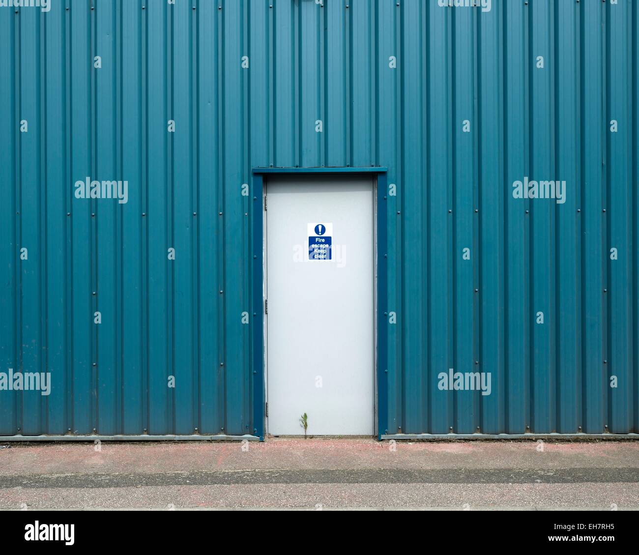 Emergency exit sign fire health safety hi-res stock photography and ...