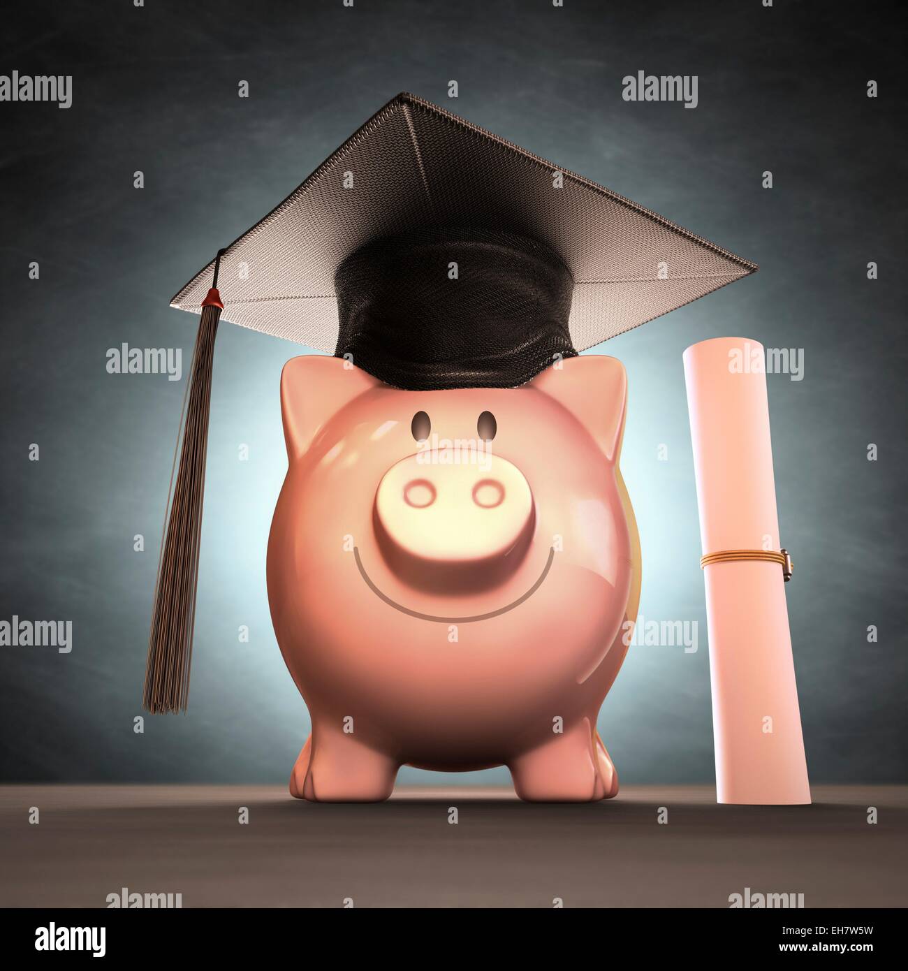 Piggy bank wearing graduation cap Stock Photo - Alamy