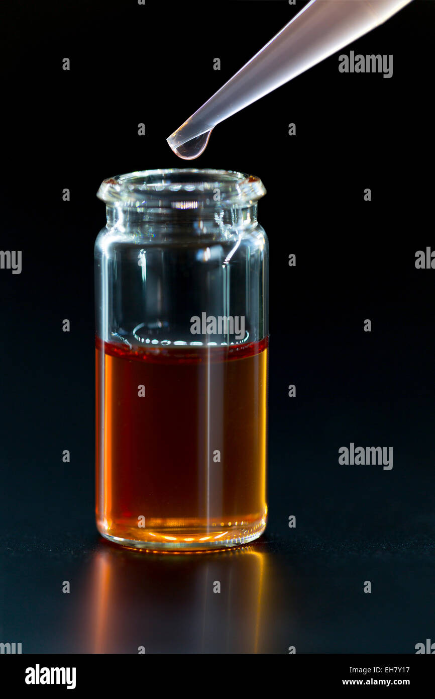 Glass vial hi-res stock photography and images - Alamy