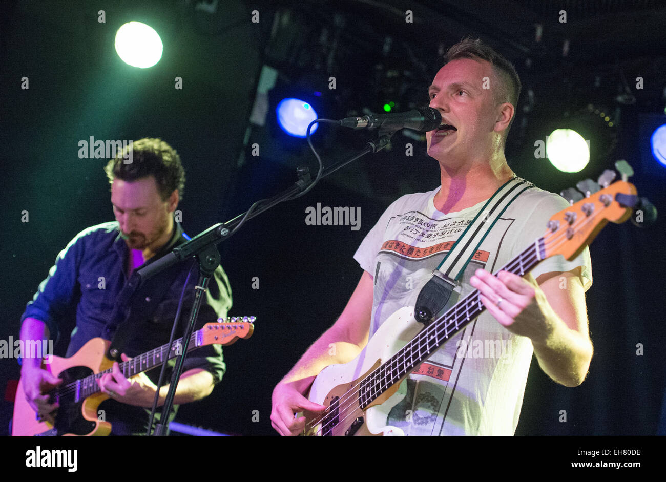 Berlin, Germany. 06th Mar, 2015. Gitarrist Seton Daunt (L) and B ...