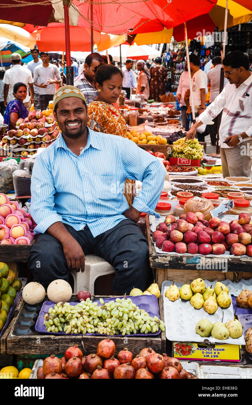 India fruit market hi-res stock photography and images - Alamy