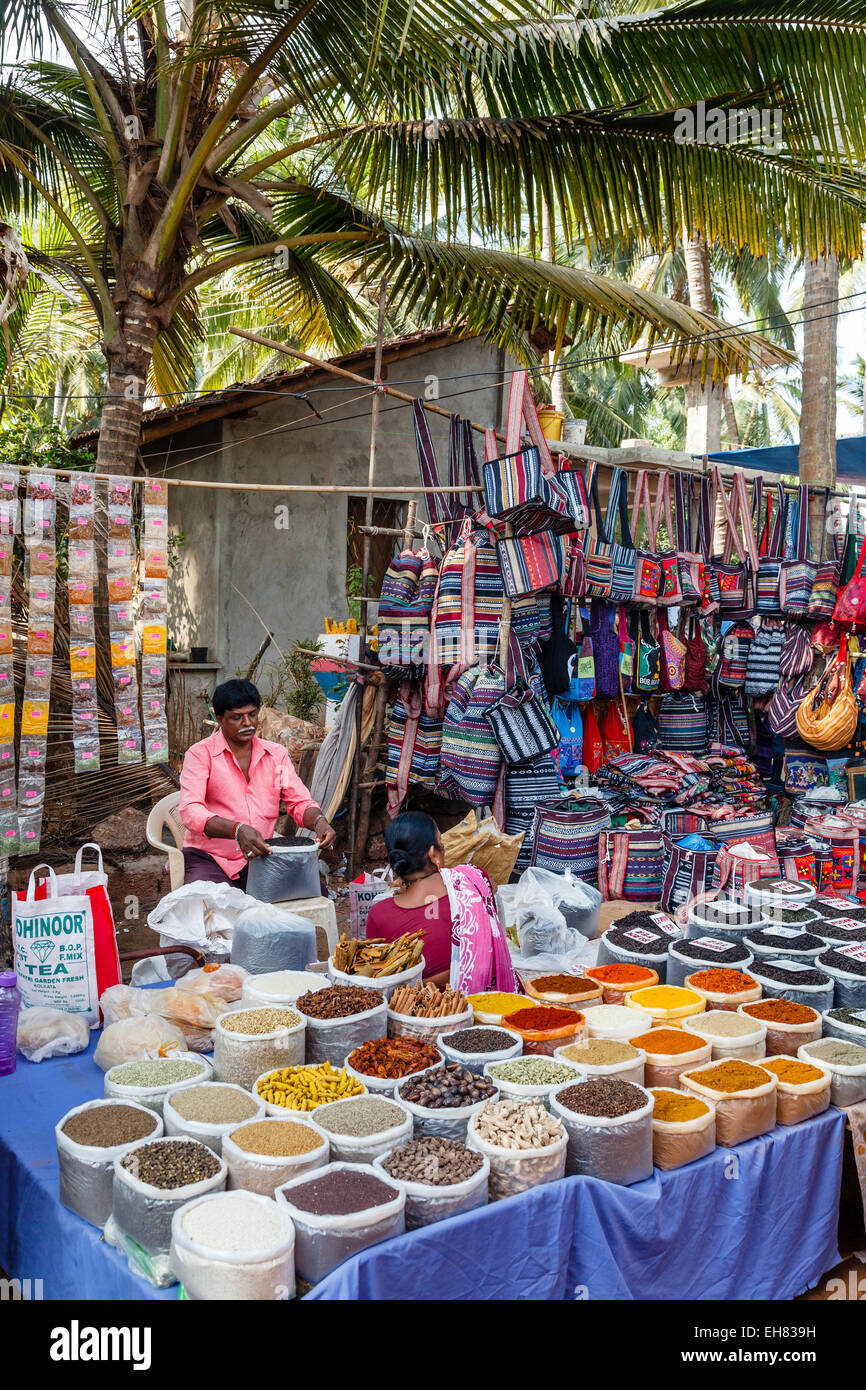 Spice stall at the Wednesday Flea Market in Anjuna, Goa, India, Asia ...