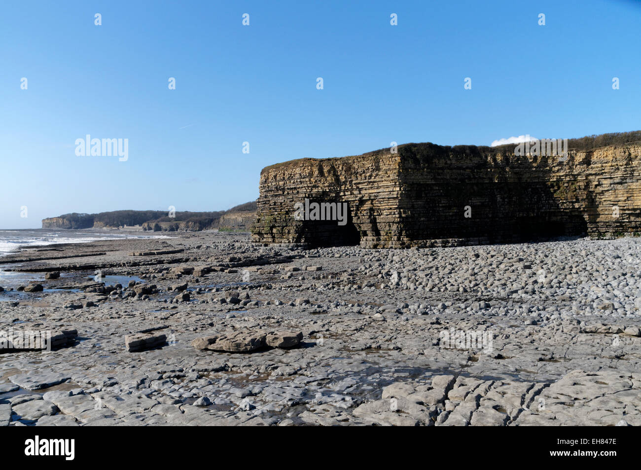 Reynards Cave, Tresilian Bay, Glamorgan Heritage Coast, Vale of ...