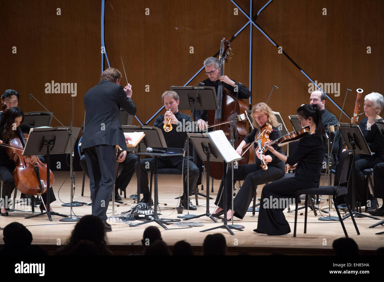 New york philharmonic hi-res stock photography and images - Alamy