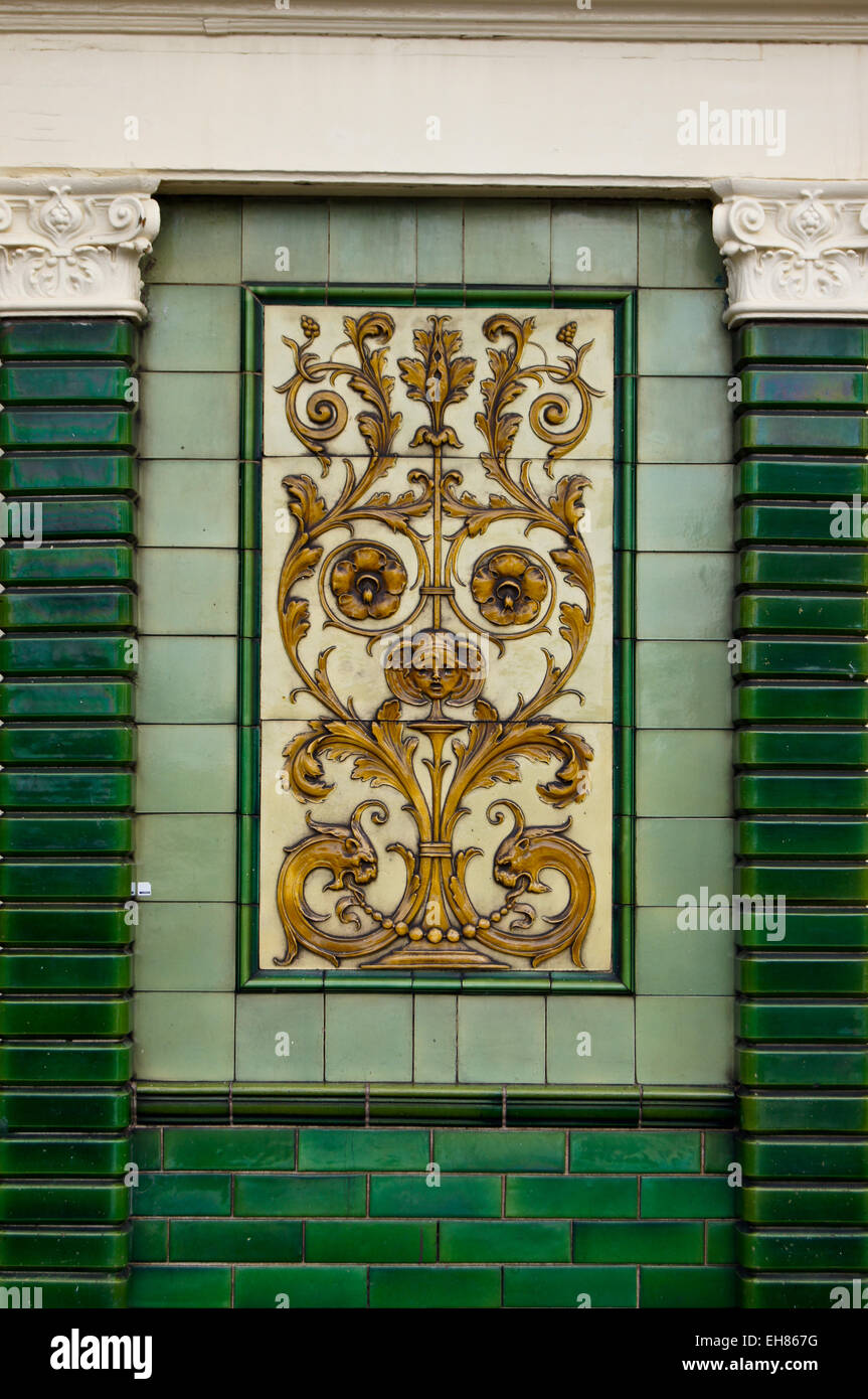 Polychrome glazed bricks hi-res stock photography and images - Alamy