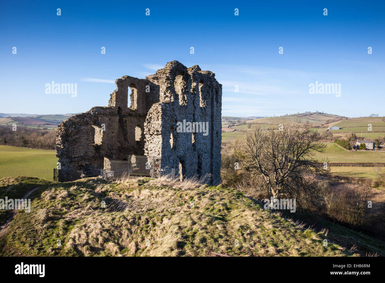 Clun castle hi-res stock photography and images - Alamy