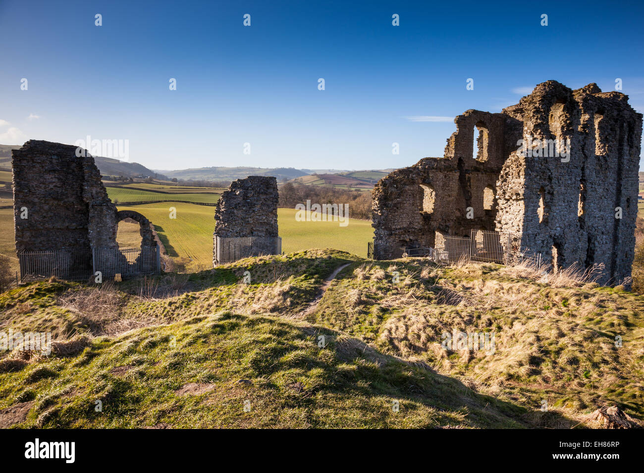 Clun castle hi-res stock photography and images - Alamy