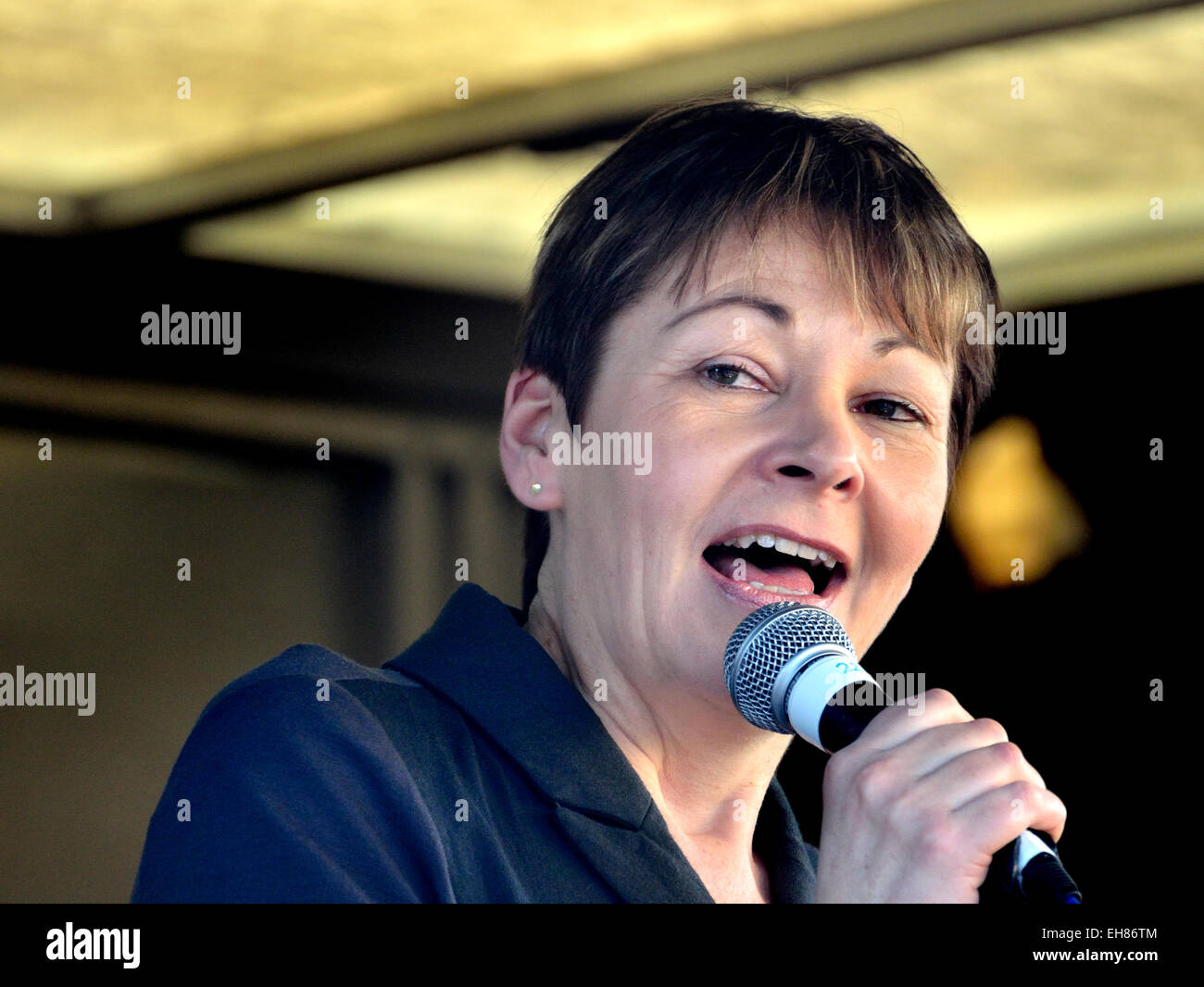 Caroline lucas speaking hi-res stock photography and images - Alamy