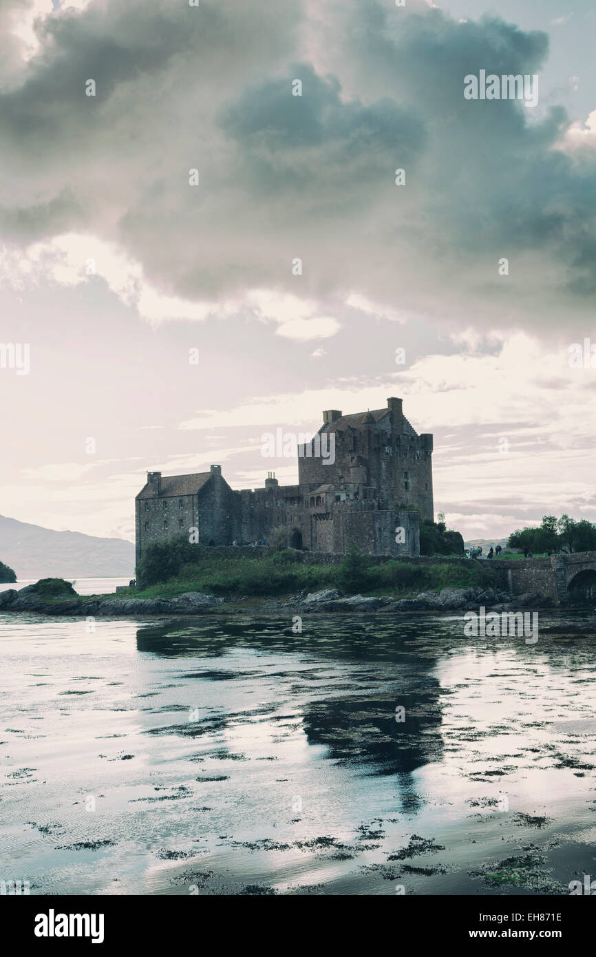 Eilean Donan castle, where Loch Duich, Loch Long and Loch Alsh meet in ...